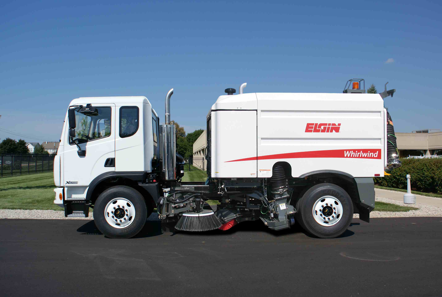 Elgin Sweeper forms partnership with Autocar | Equipment World Elgin Sweeper forms partnership with Autocar | Equipment World