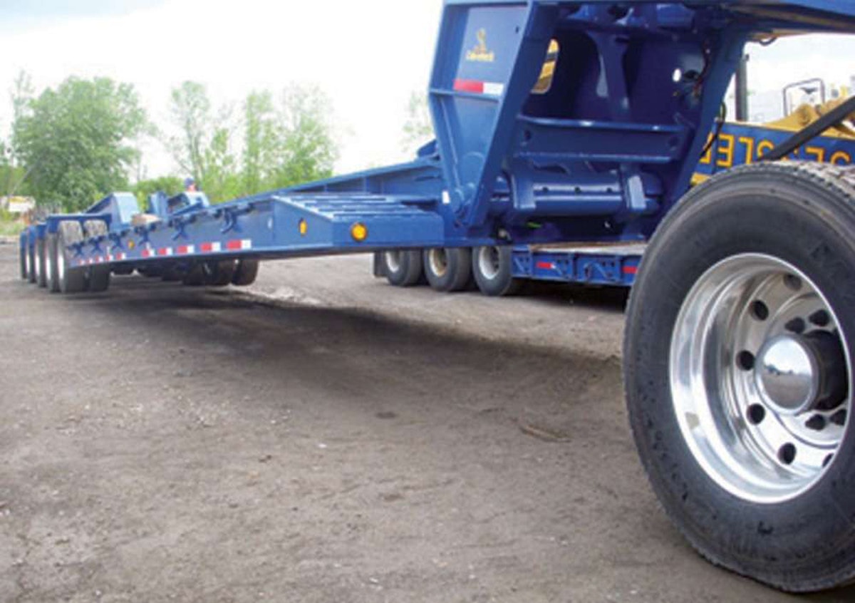 Rogers’ CobraNeck speeds trailer unhooking | Equipment World