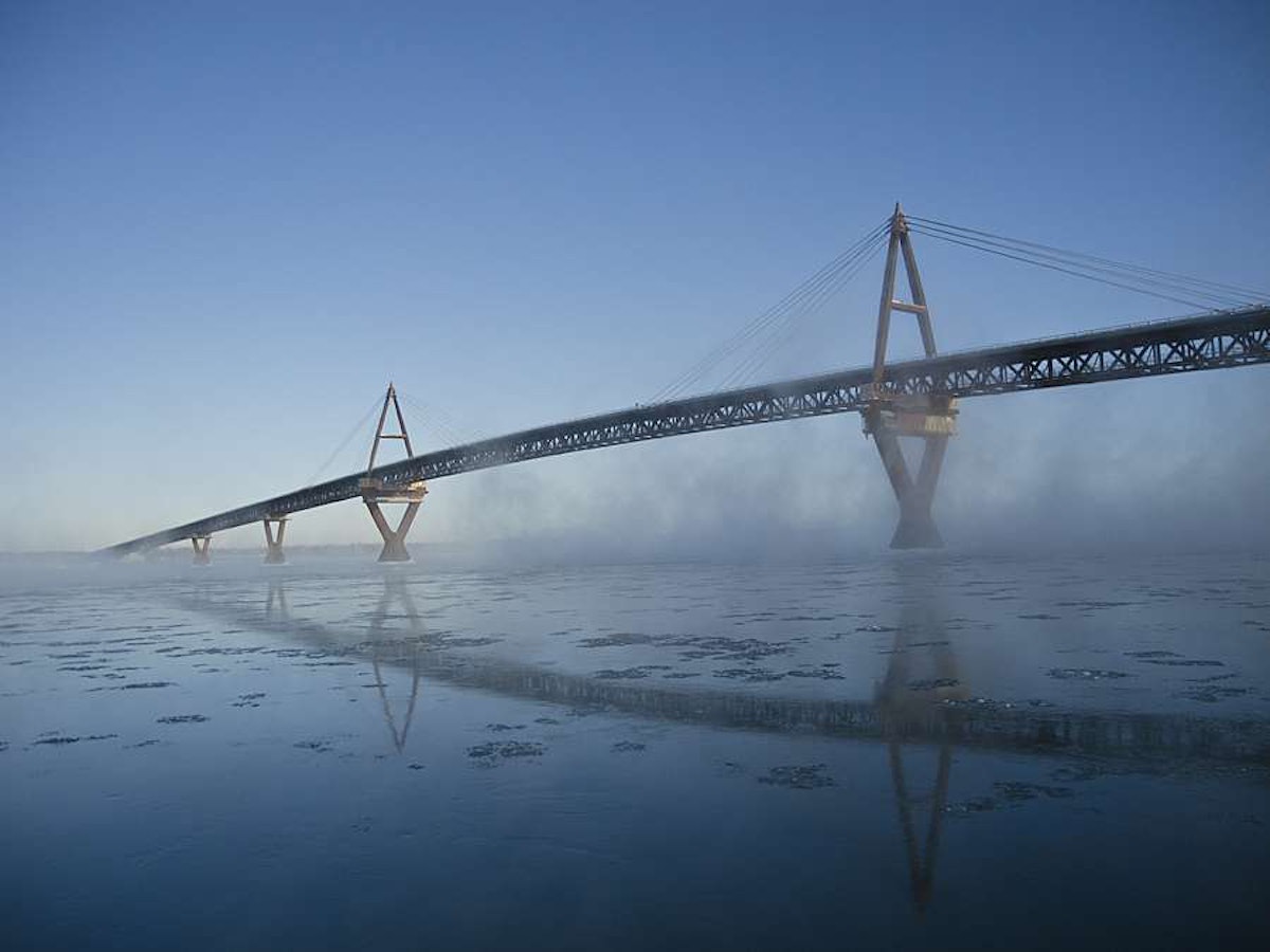 Canada’s Deh Cho Bridge wins 2013 IBC award | Equipment World