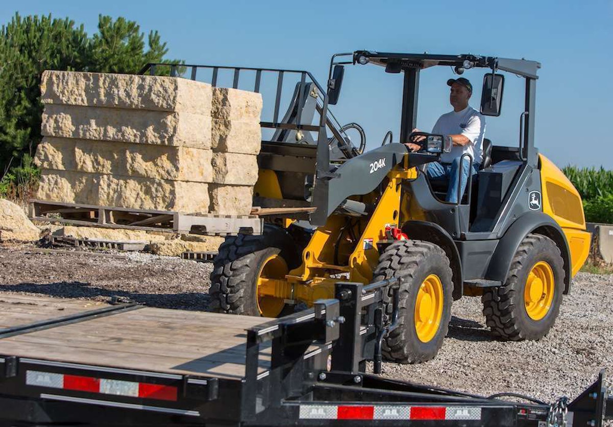 John Deere launches 204K and 304K compact wheel loaders | Equipment World