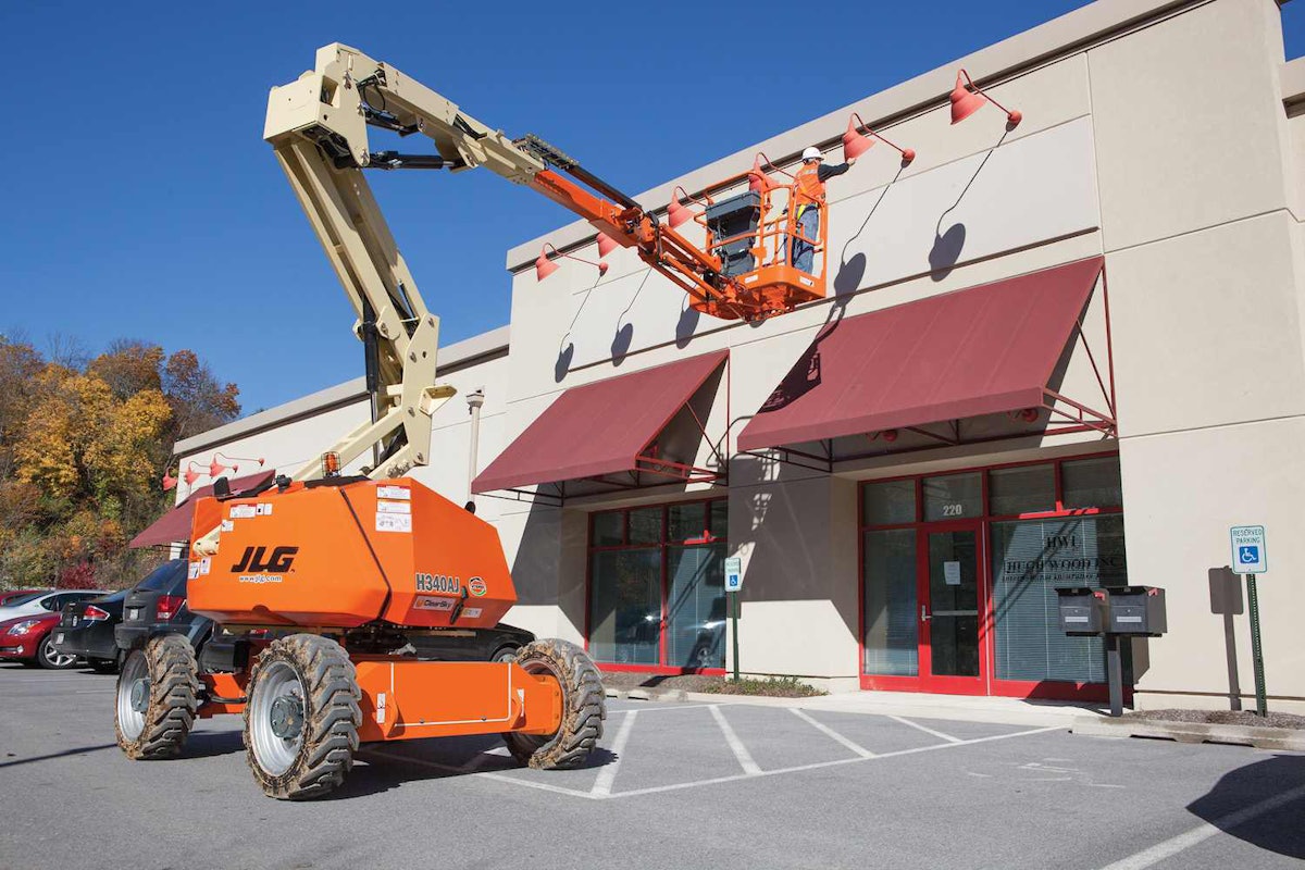 JLG launches the H340AJ: the first four-wheel electric drive hybrid ...
