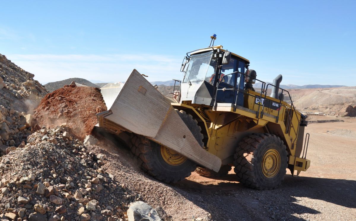 Caterpillar launches 824K wheel dozer with powertrain, cab improvements ...