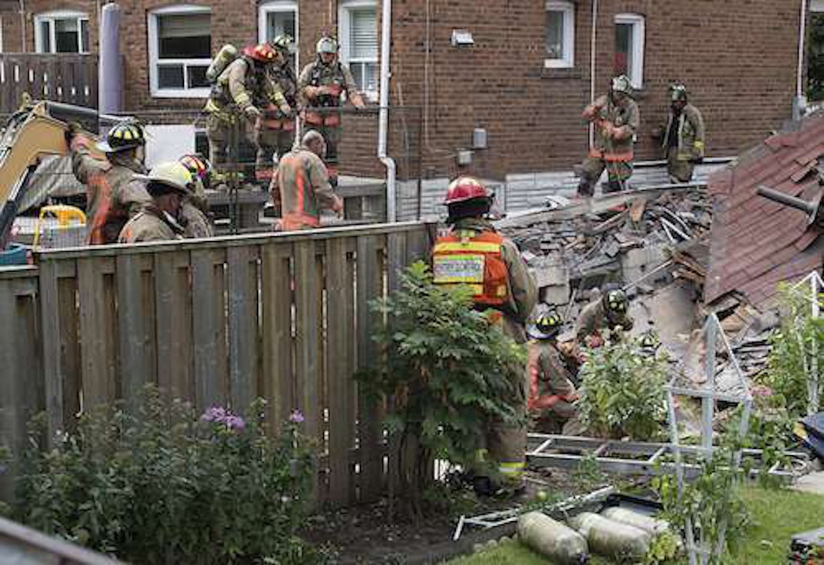 Home collapses during renovation, trapping 4 construction workers ...