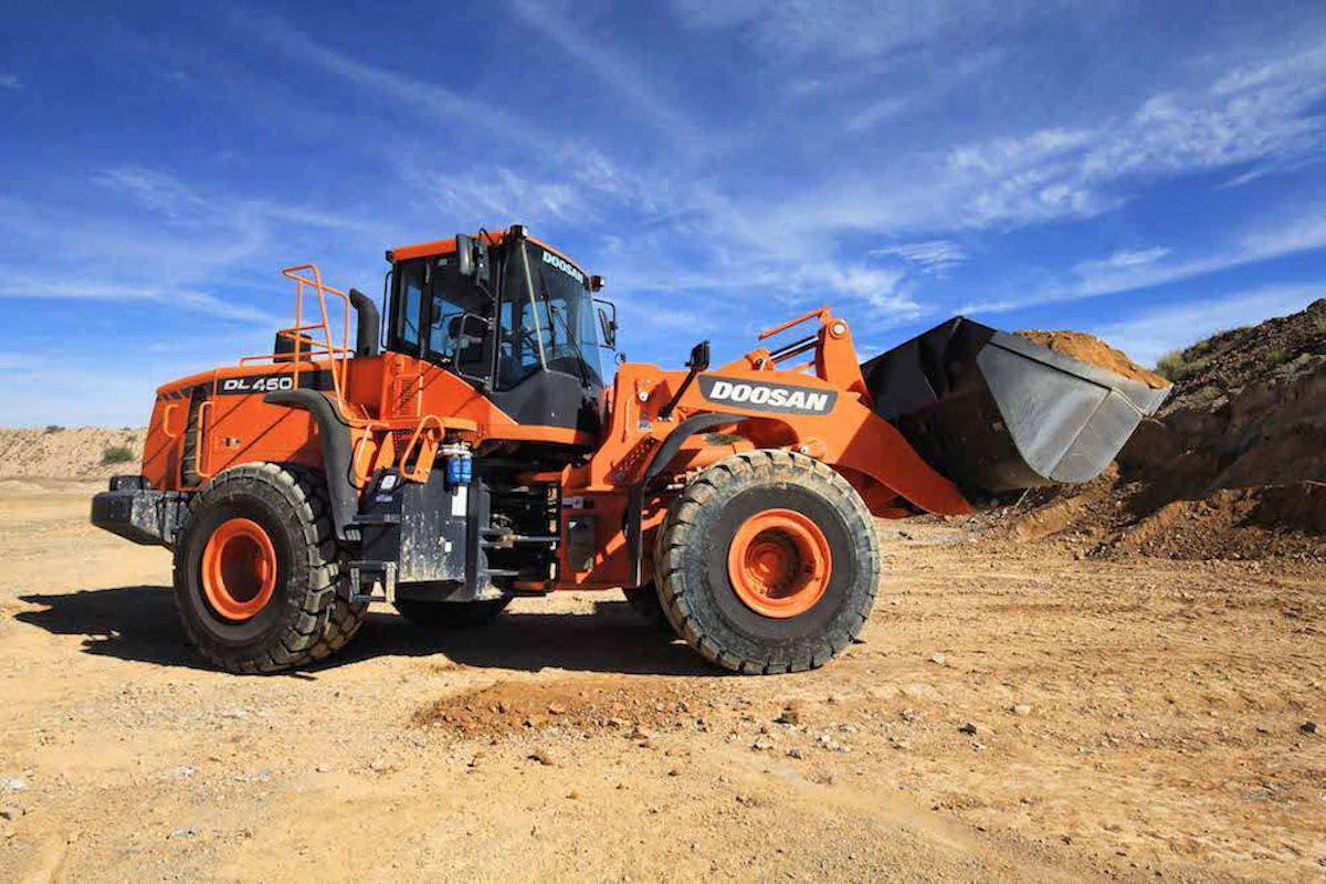 Doosan launches 5 new wheel loaders with updated cab design, Tier 4 ...
