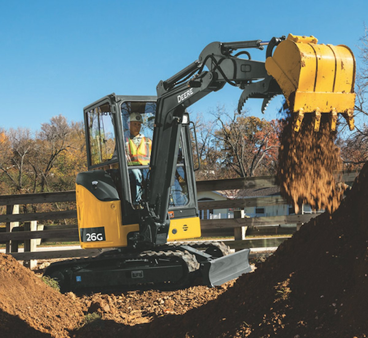 John Deere unveils 26G compact excavator: less weight, more lift ...