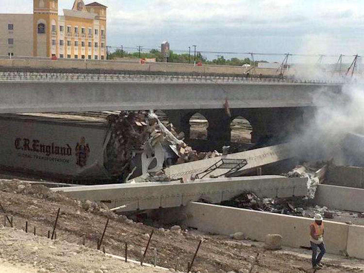 Semi strikes I-35 overpass under construction in Texas, causing ...
