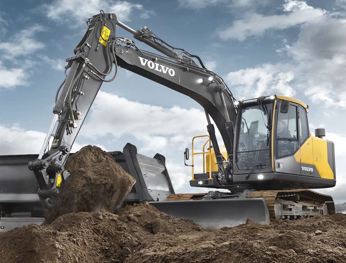 Volvo CE unveils EC140E excavator with improved cab, more precise ...