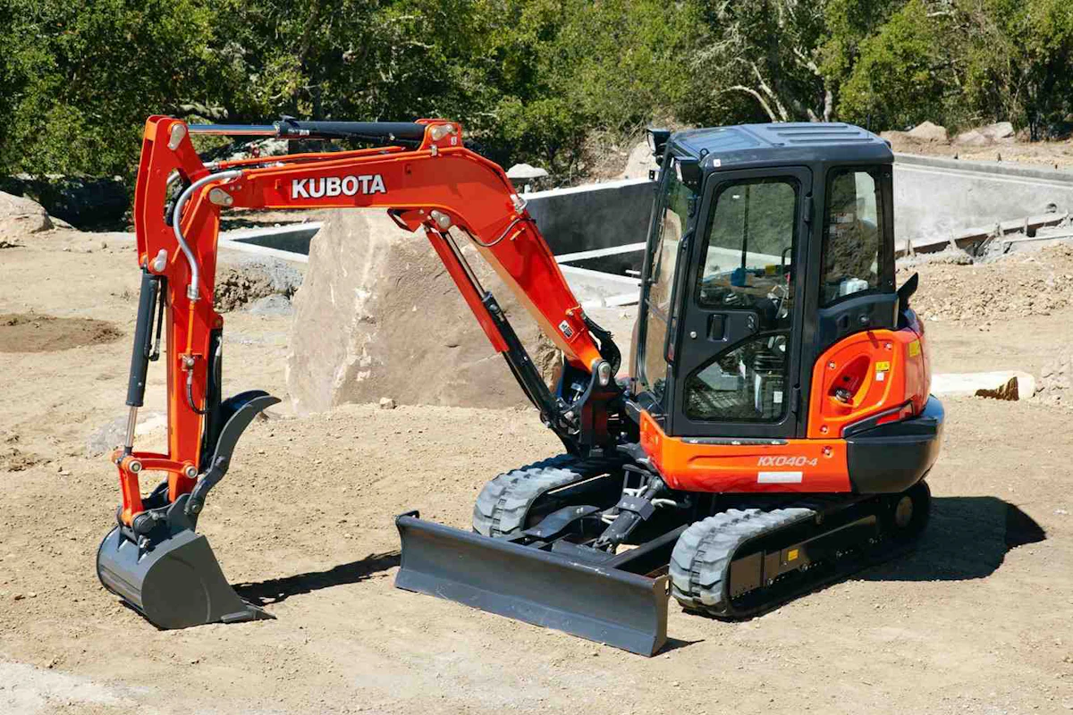 INFOGRAPHIC: Compact excavator sales and buyer trends | Equipment World
