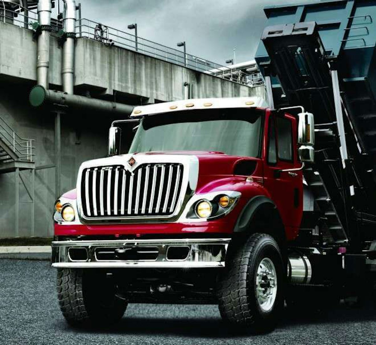 Chevrolet partners with Navistar in return to medium-duty work truck ...