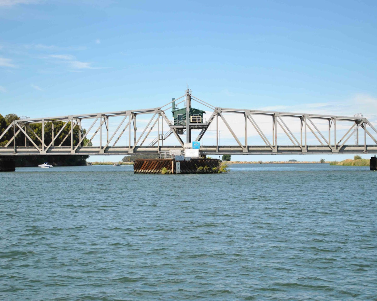 Caltrans proposes seismic retrofits for bridges in Sacramento region ...