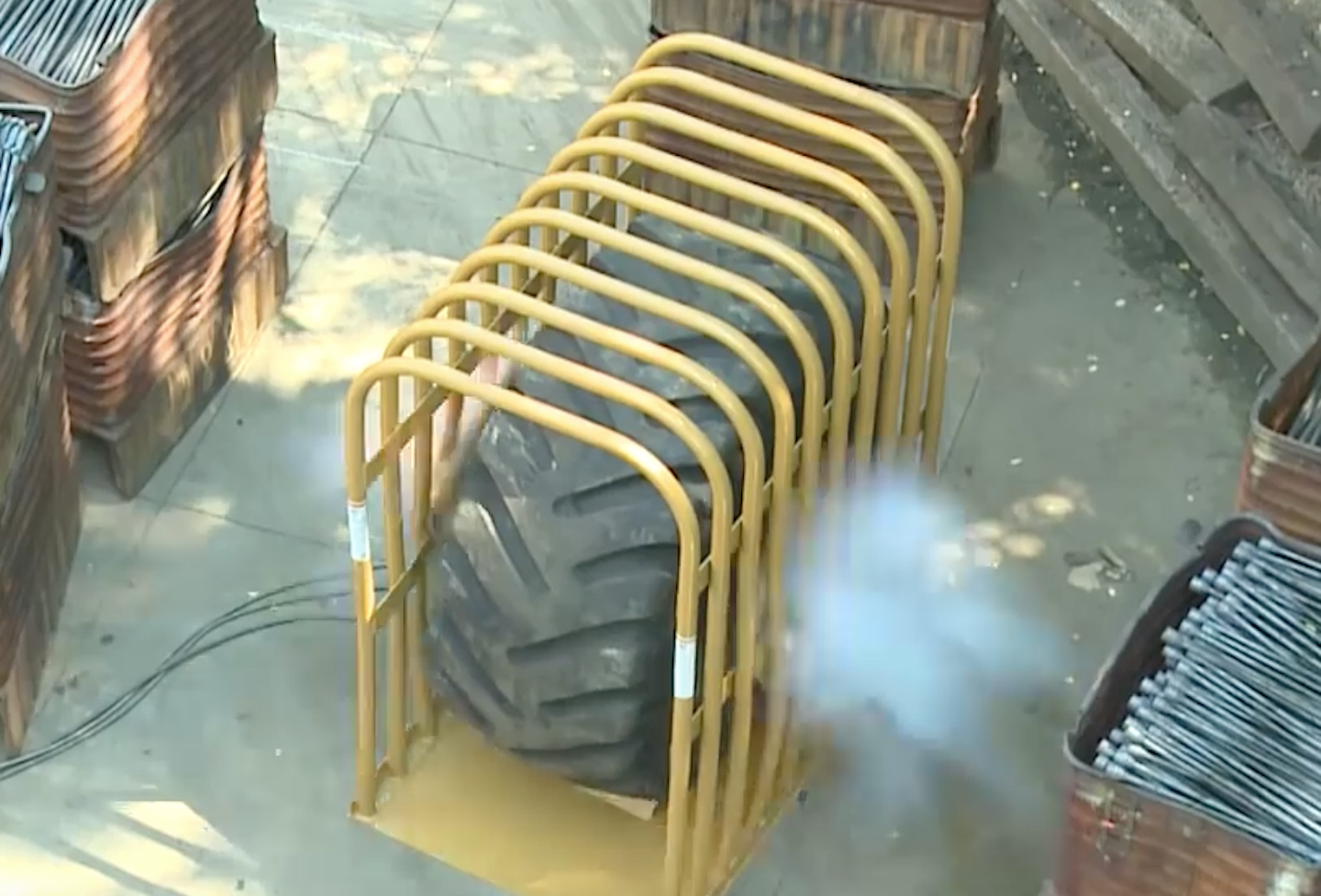 Massive earthmover tire explosion shows why you should cage ’em before ...