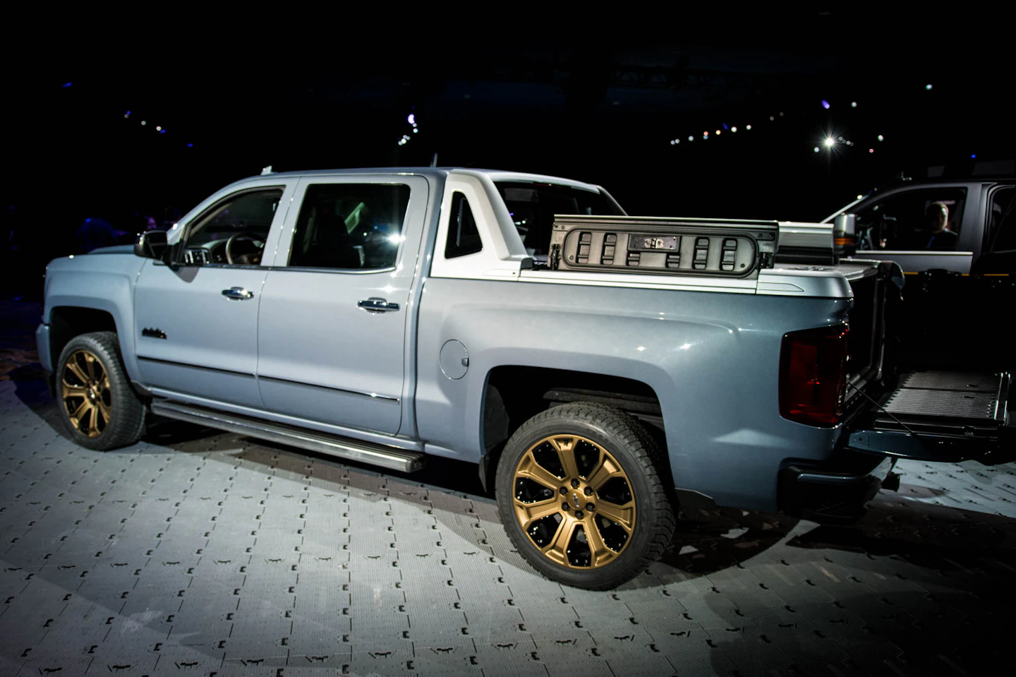 Chevy beefs up storage-focused Silverado High Desert for SEMA with ...