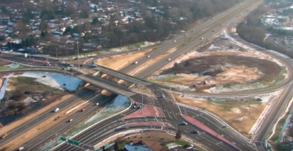 Michigan DOT touts success of diverging diamond interchange | Equipment ...