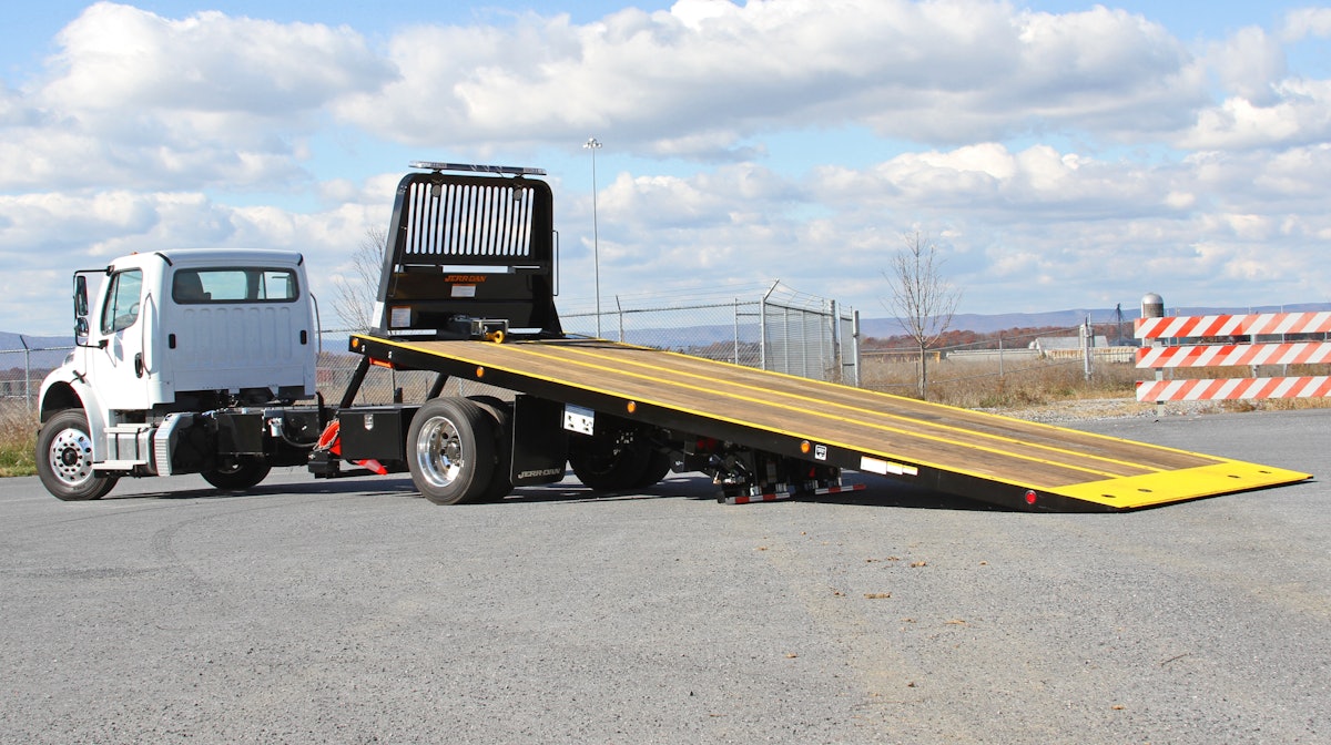 Jerr-Dan, JLG team up to create 10 Ton Rental Spec Carrier for ...