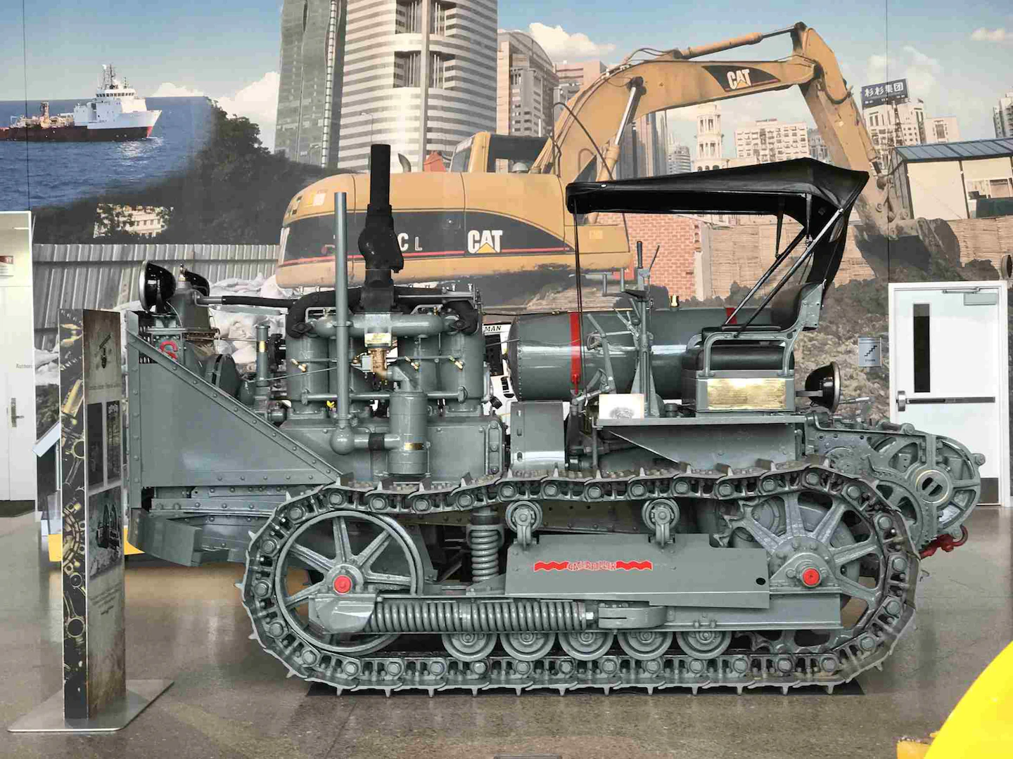 PHOTOS: Cat displays contractor’s amazing antique machine collection at ...