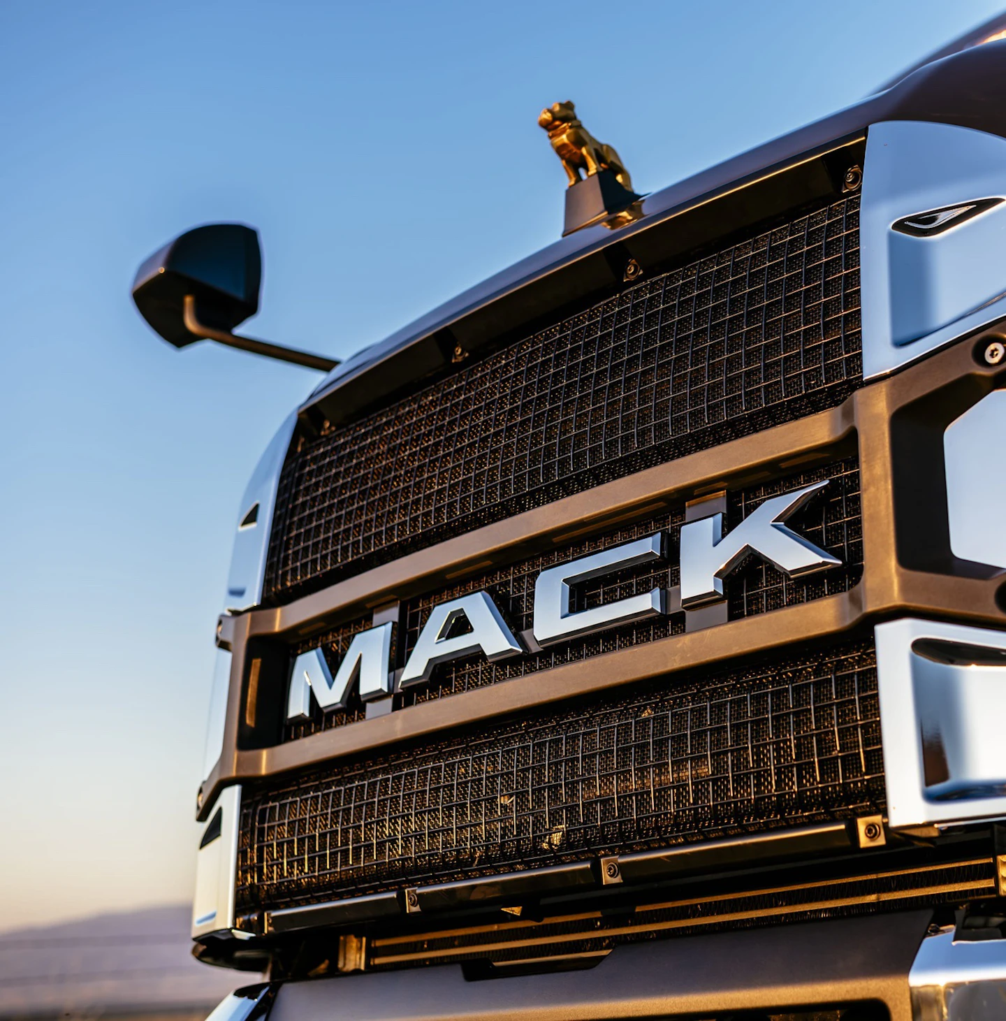 Mack unveils Anthem, a brand new on-highway tractor | Equipment World