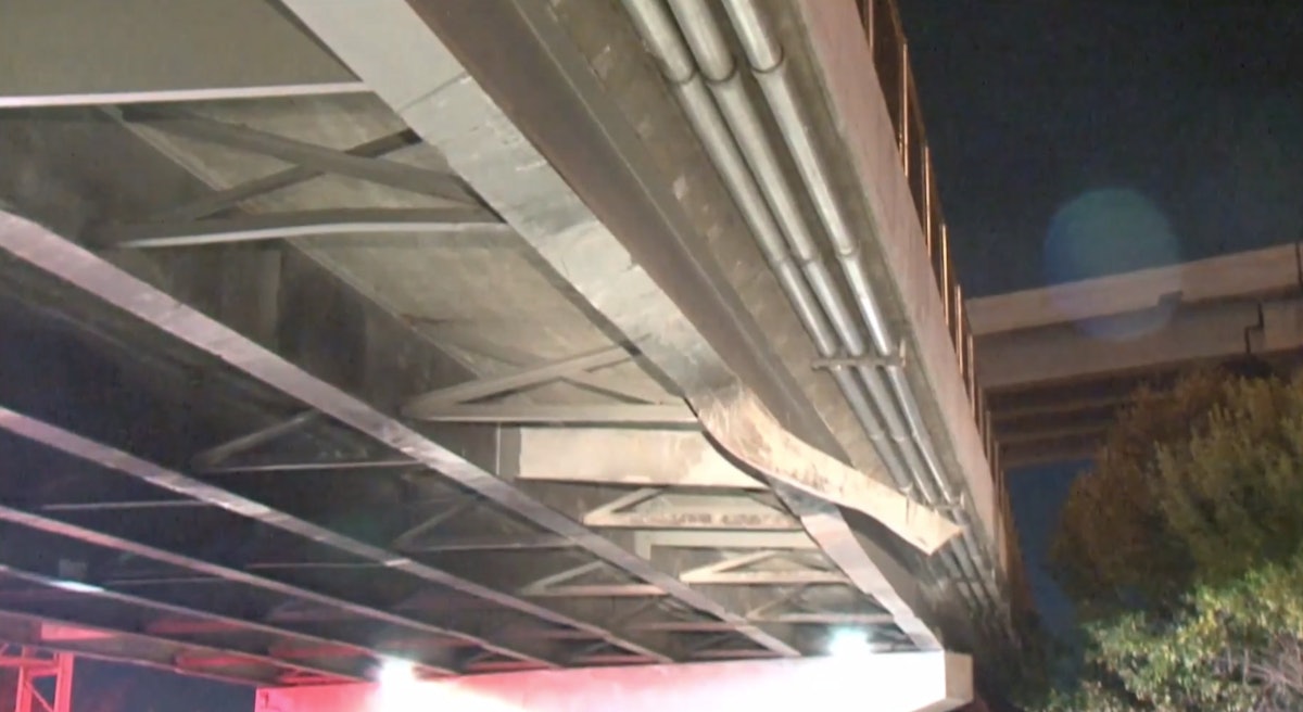 Houston bridge over I-10 damaged when 5 semis hit steel beam ...