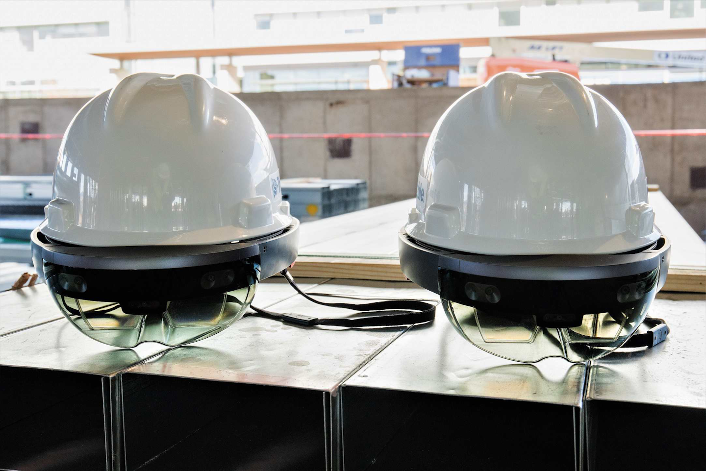 3D virtual reality comes to the jobsite with Trimble’s HoloLens-fitted ...