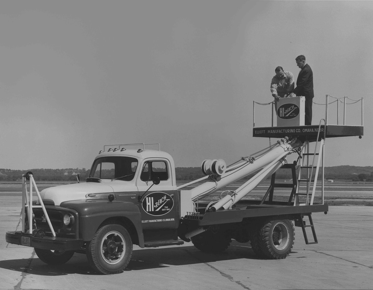 Elliott celebrates 70 years of making truck aerial devices | Equipment ...