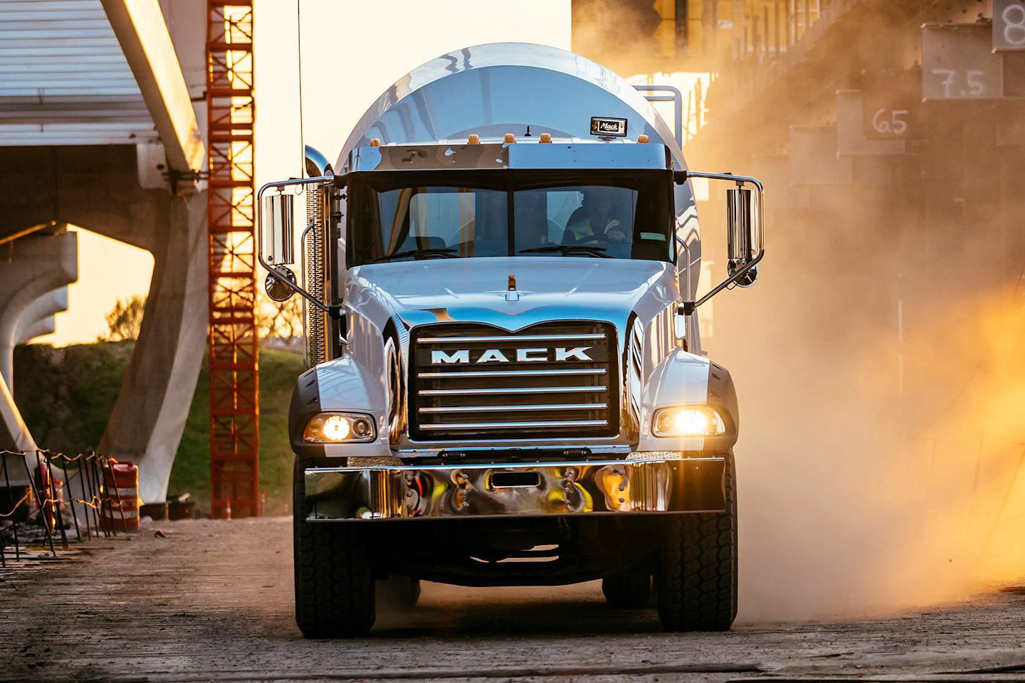 Mack intros mDrive split-shaft PTOs that pump concrete high into the ...