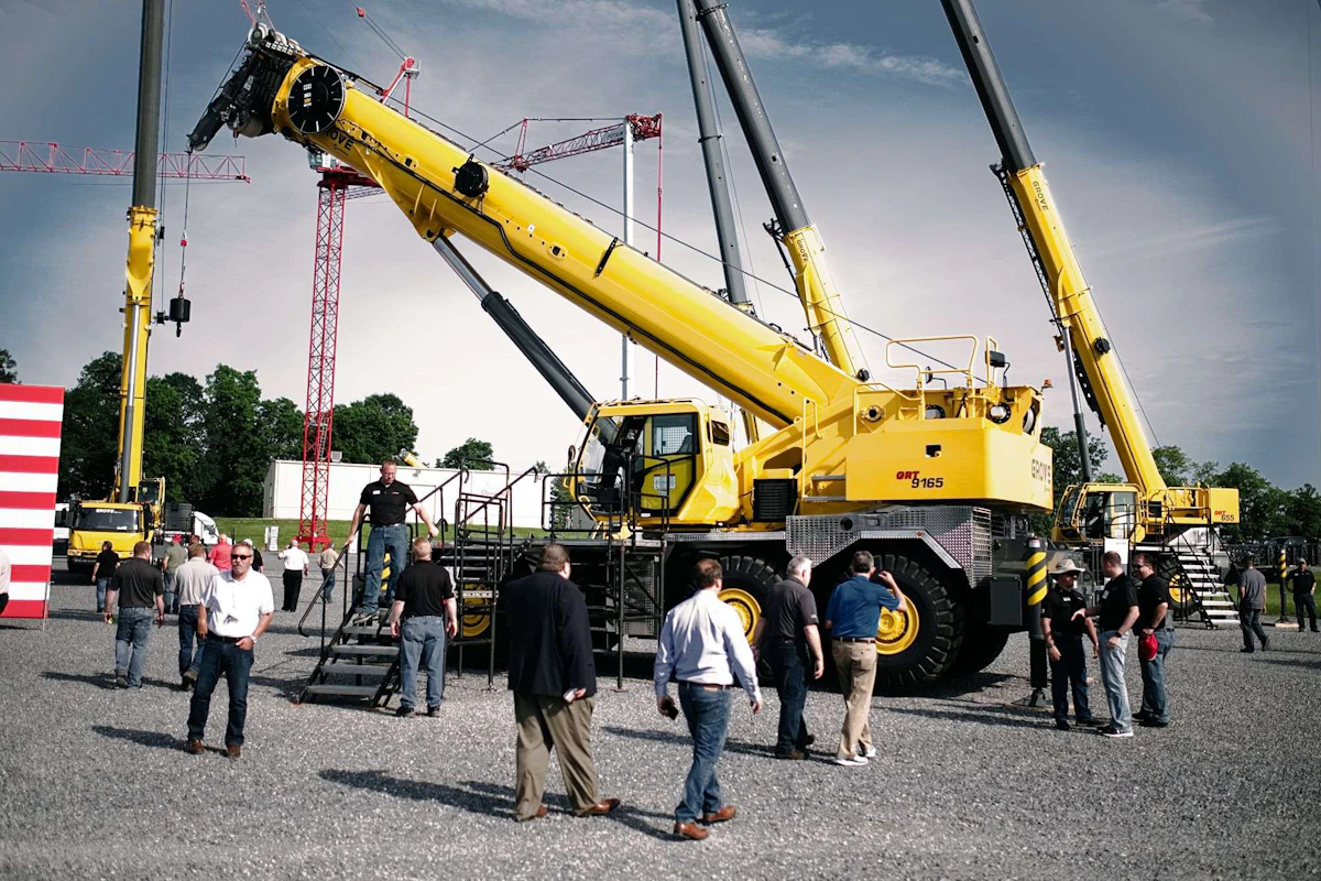 Manitowoc debuts Grove GRT9165 and TMS500-2 cranes | Equipment World