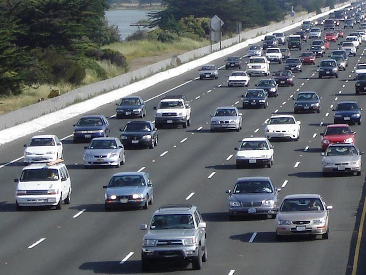 Report: Commercial traffic bouncing back to pre-pandemic levels ...