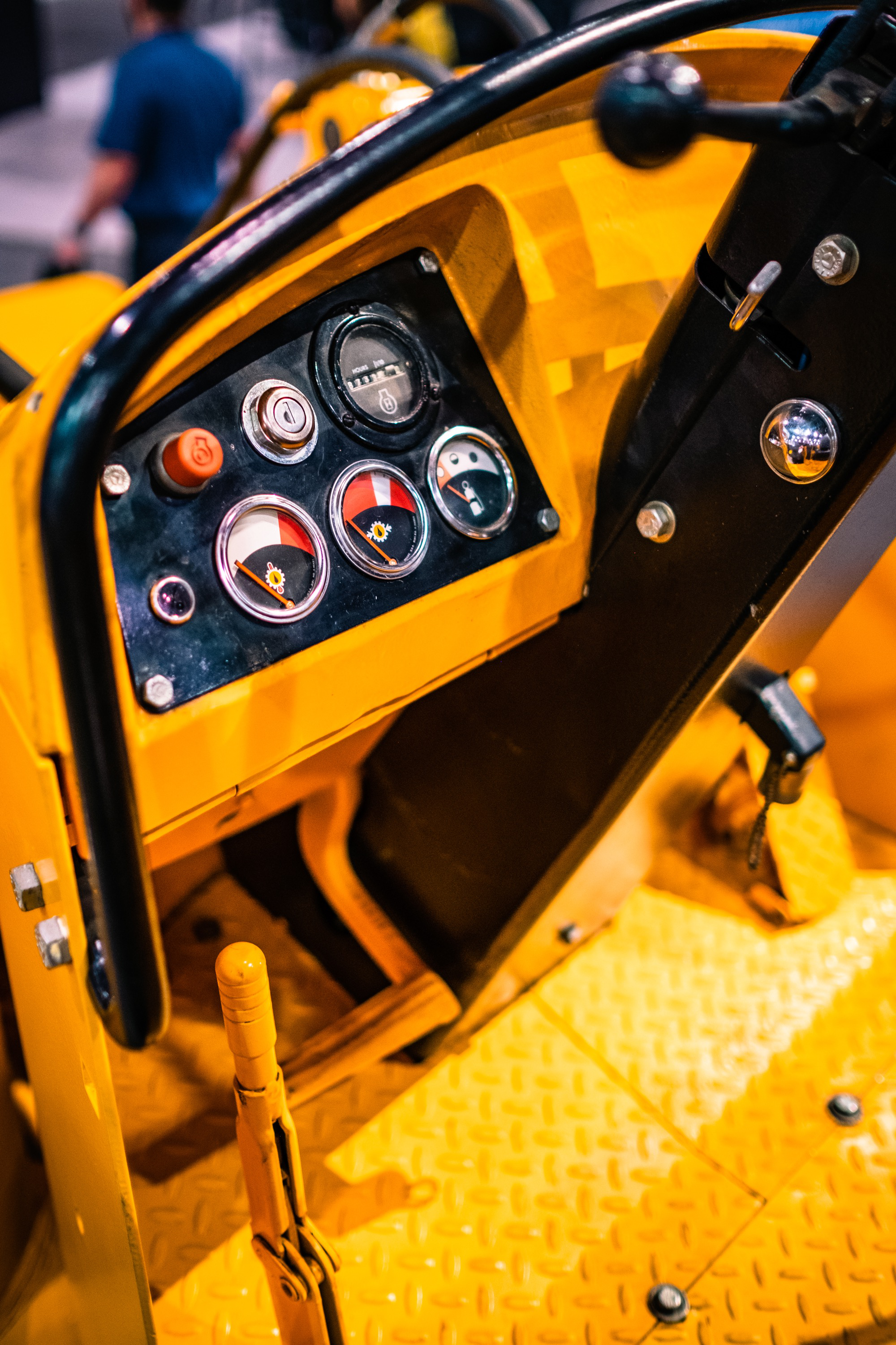 Vintage John Deere wheel loader at World of Concrete | Equipment World