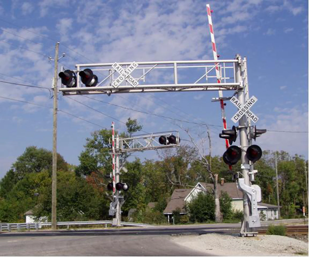 Feds propose rule to improve highway-rail crossings, issue update to ...