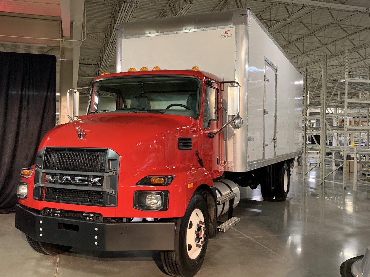 Mack unveils MD6 and MD7 in return to medium duty trucks | Equipment World