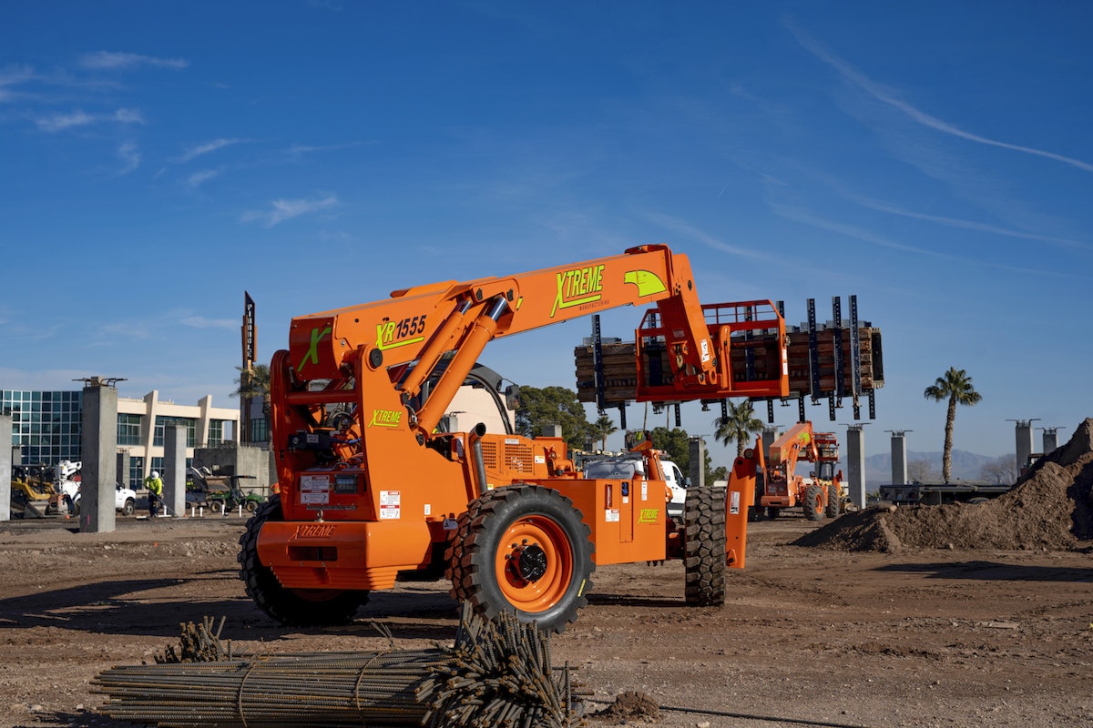 Xtreme’s new C-class rough-terrain telehandlers feature greater lift ...