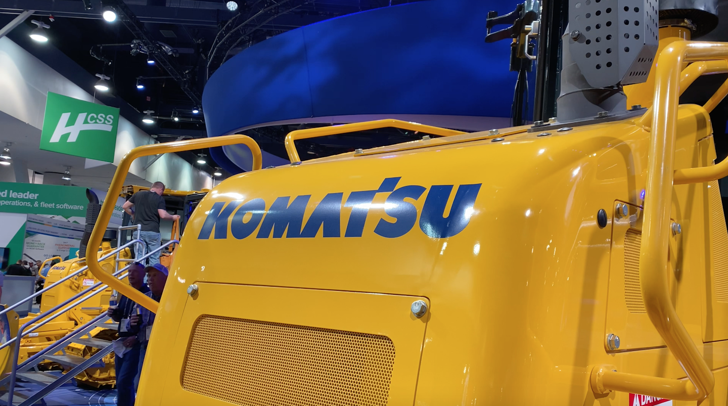 Komatsu unveils D71PXi-24 dozer with new Intelligent Machine Control 2. ...