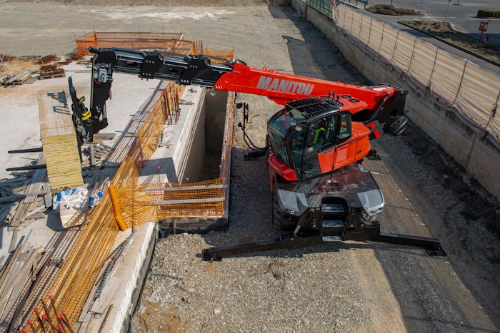 Manitou's new rotating telehandlers feature unique cab | Equipment World