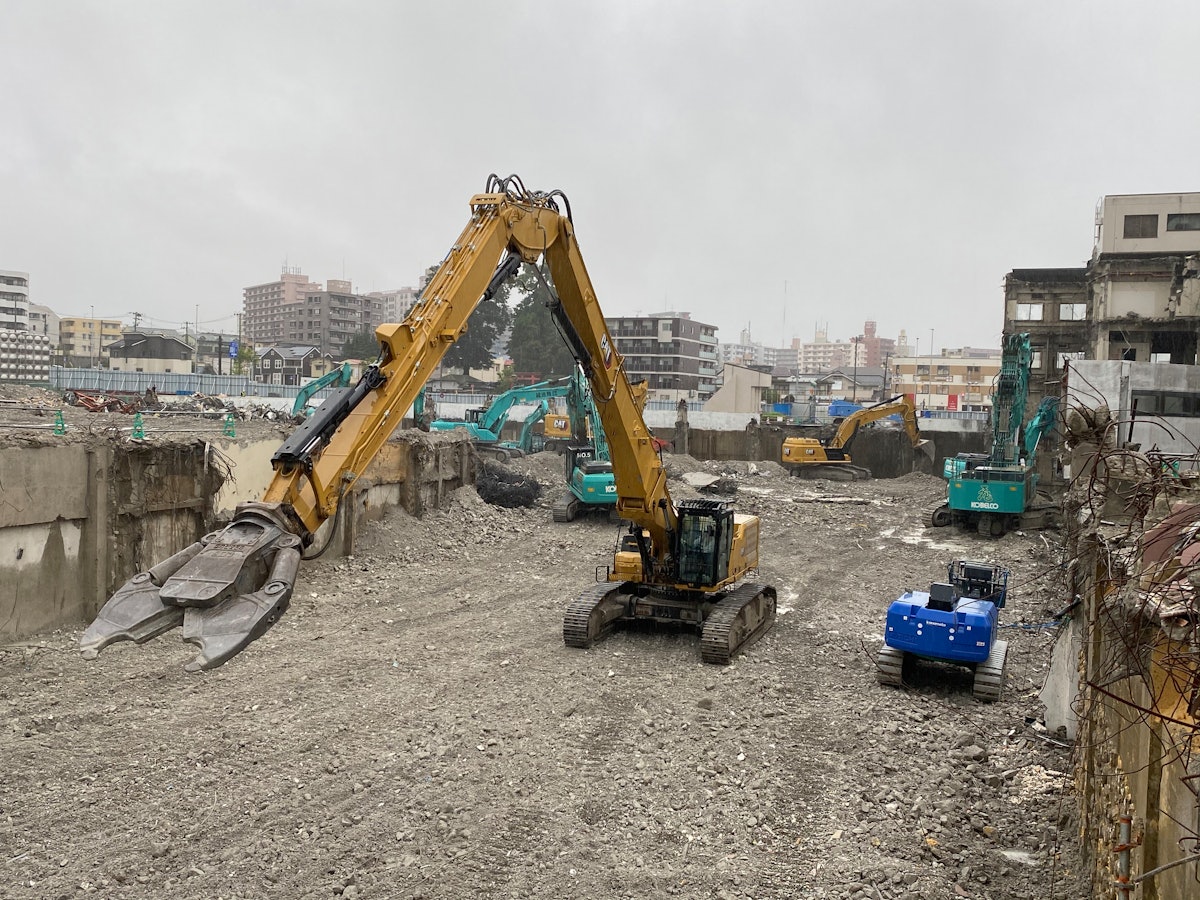 New Cat 340 UHD Excavator is Purpose-Built for Demolition | Equipment World