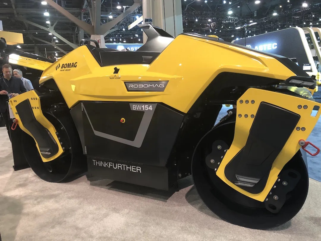 XCMG deploys driverless rollers, pavers on highway project | Equipment ...