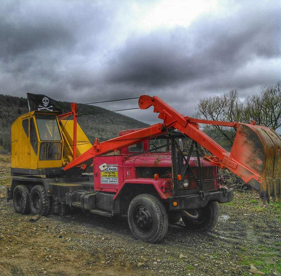 Collector lands all three antique Bantam crane versions | Equipment World