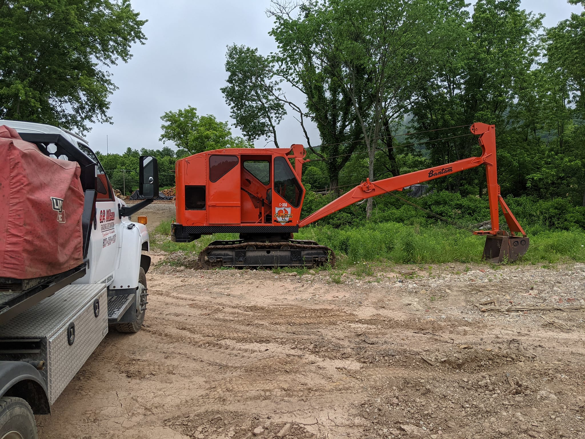 Collector lands all three antique Bantam crane versions | Equipment World
