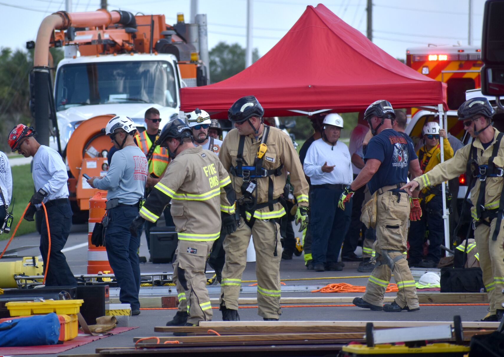 Florida trench collapse claims two lives | Equipment World