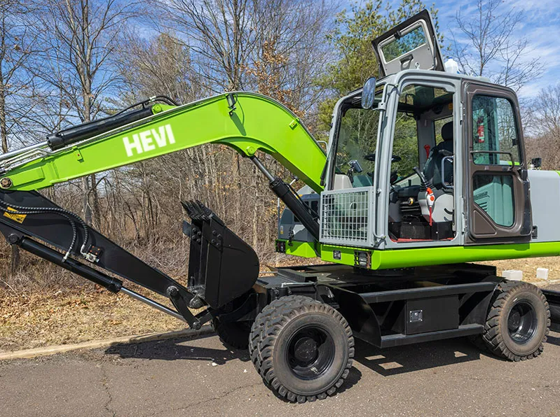Hevi Equipment debuts all-electric excavator and wheel loaders ...