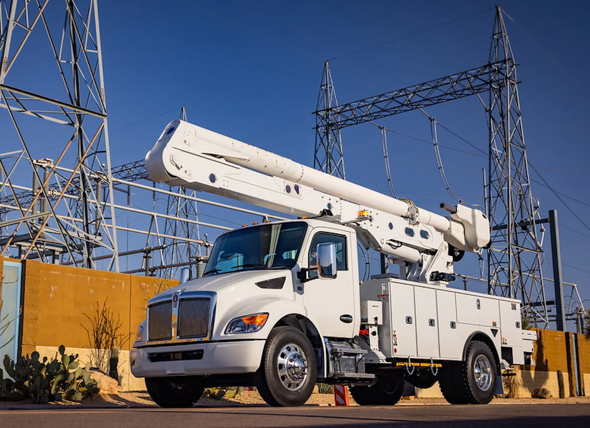 Kenworth publishes Class 5 - 8 truck body manual | Equipment World