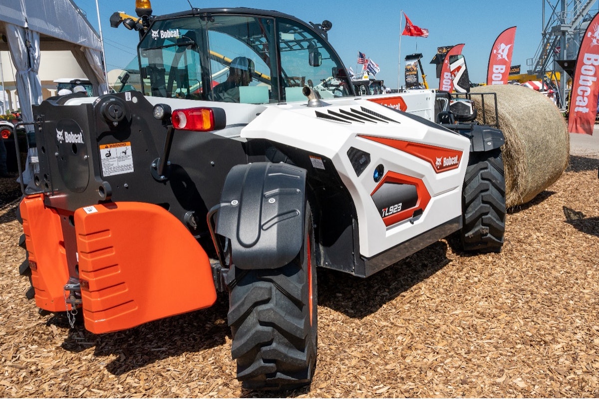 Bobcat Introduces TL723, TL923 telehandlers | Equipment World
