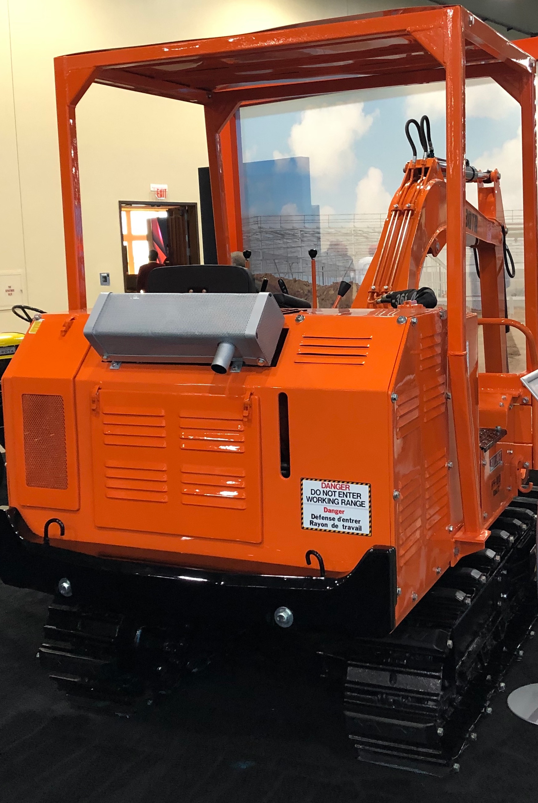 1979 KH10 excavator, other rare Kubotas found and restored | Equipment ...