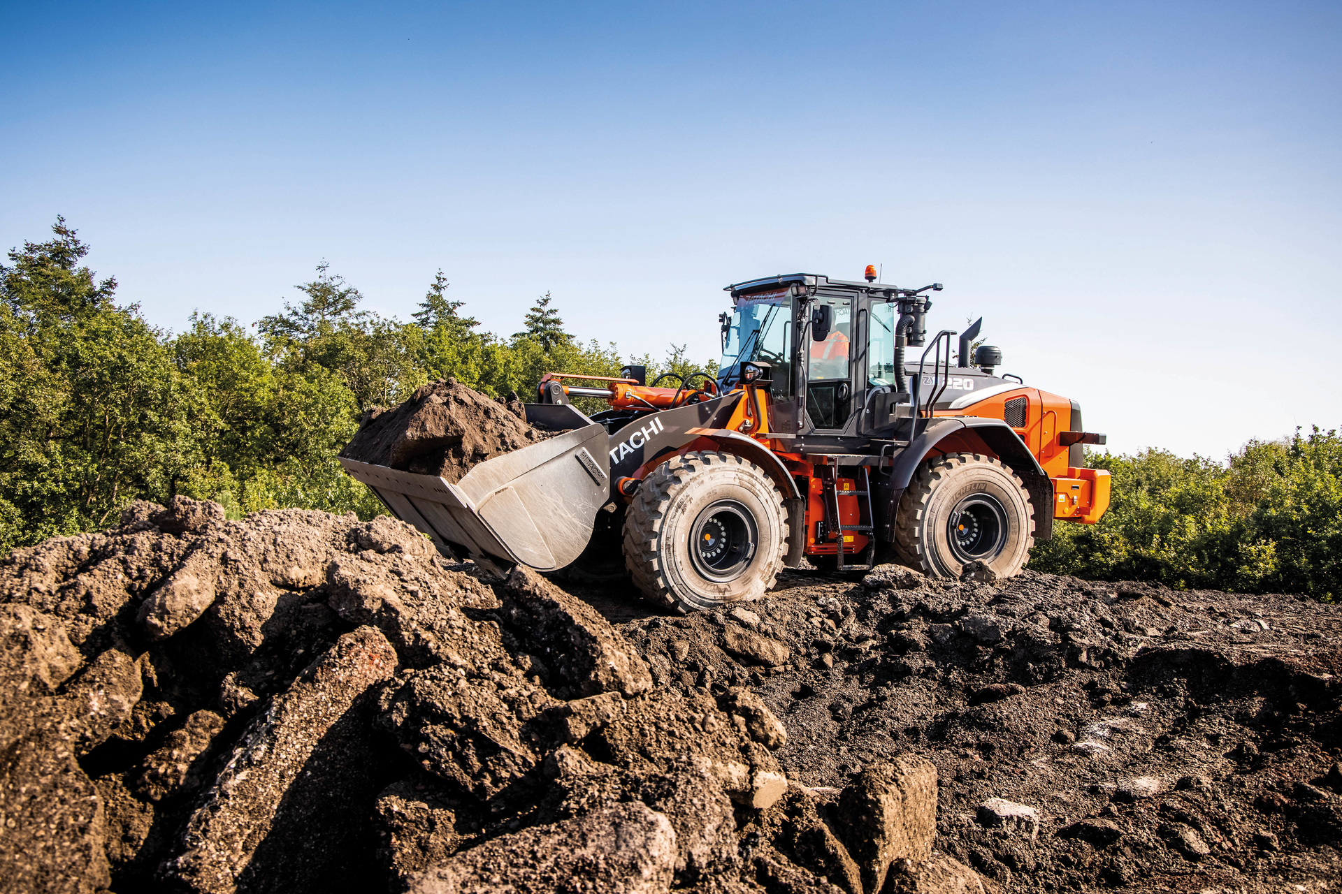 Hitachi’s next generation wheel loaders get a complete redesign ...