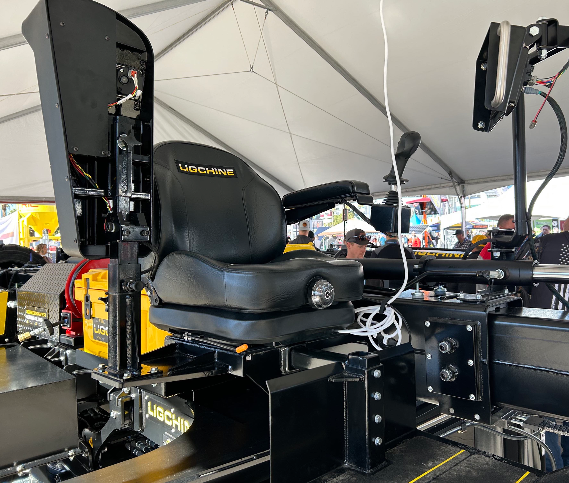 Ligchine unveils laser-guided concrete ScreedSaver Ultra Plus ...