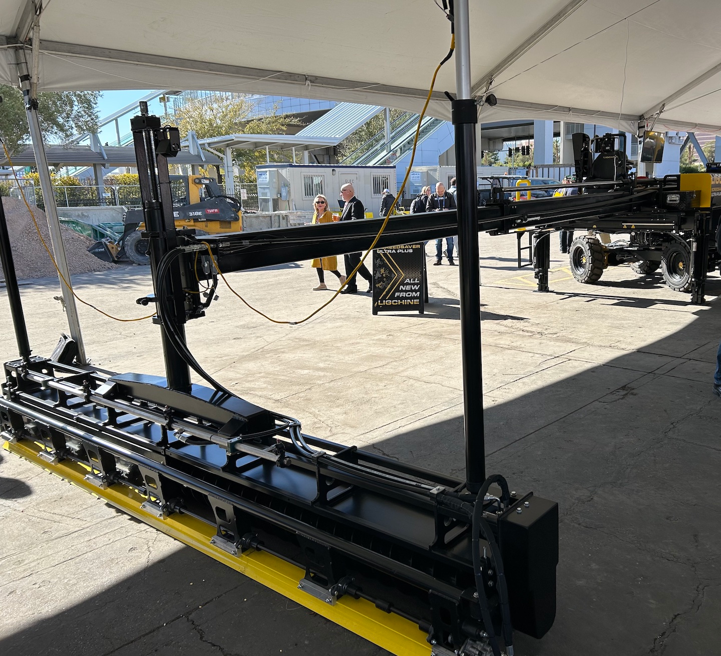 Ligchine unveils laser-guided concrete ScreedSaver Ultra Plus ...