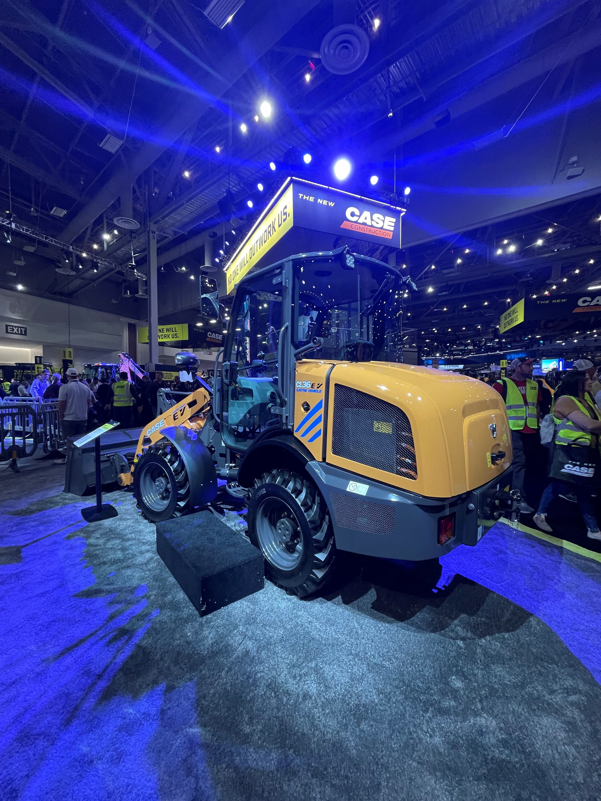 Case CE showcases updated compact wheel loader line | Equipment World