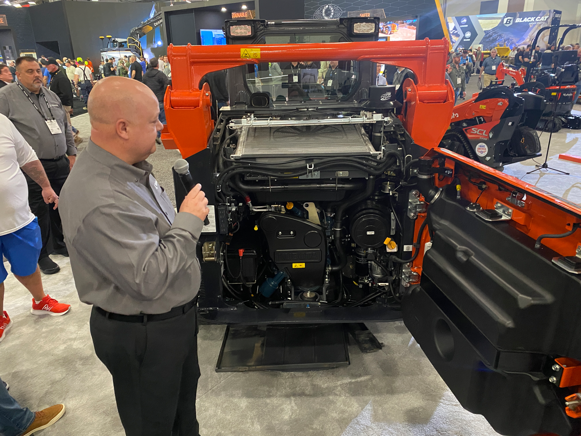 Kubota unleashes its new CTL, the SVL75-3 (Video) | Equipment World