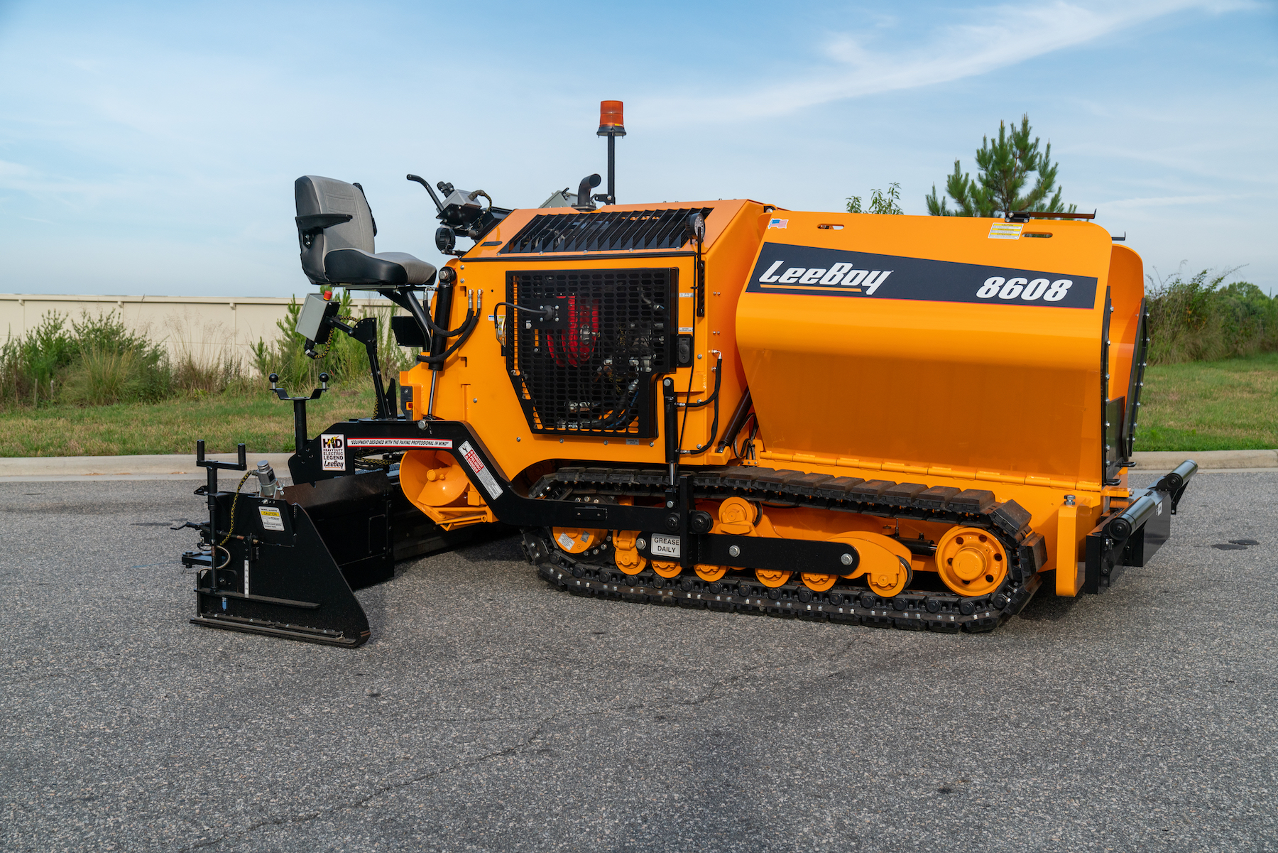 LeeBoy introduces 8608 heavy commercial paver | Equipment World