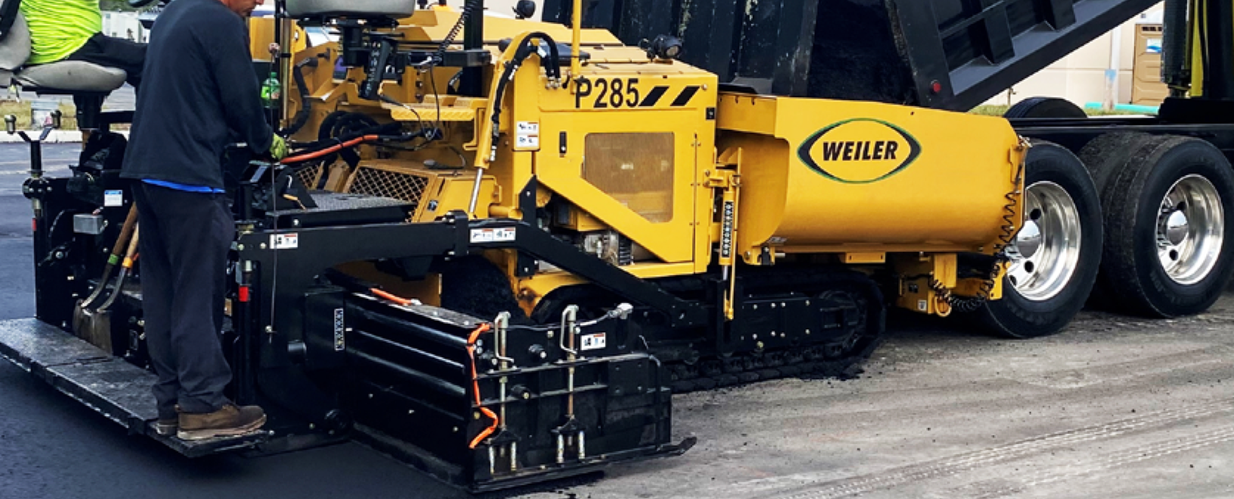 Weiler debuts P385C and P285 commercial asphalt pavers | Equipment World