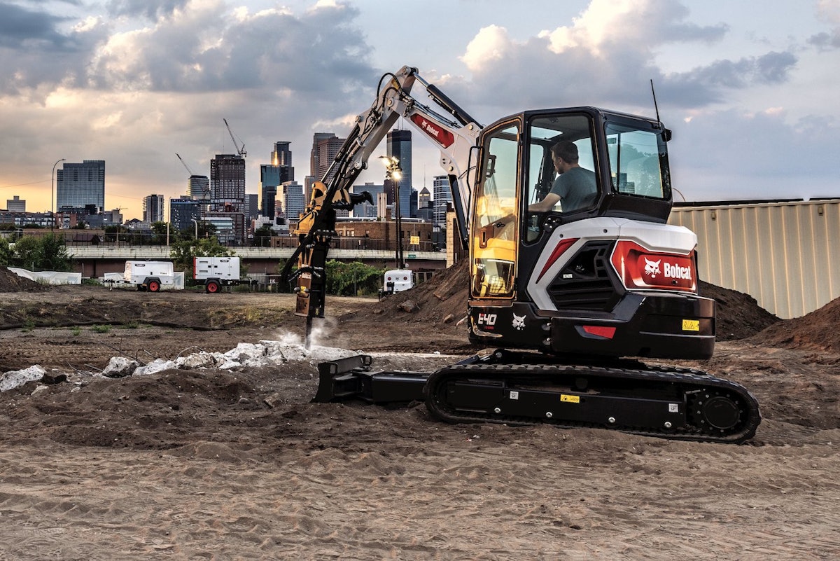 bobcat mini digger