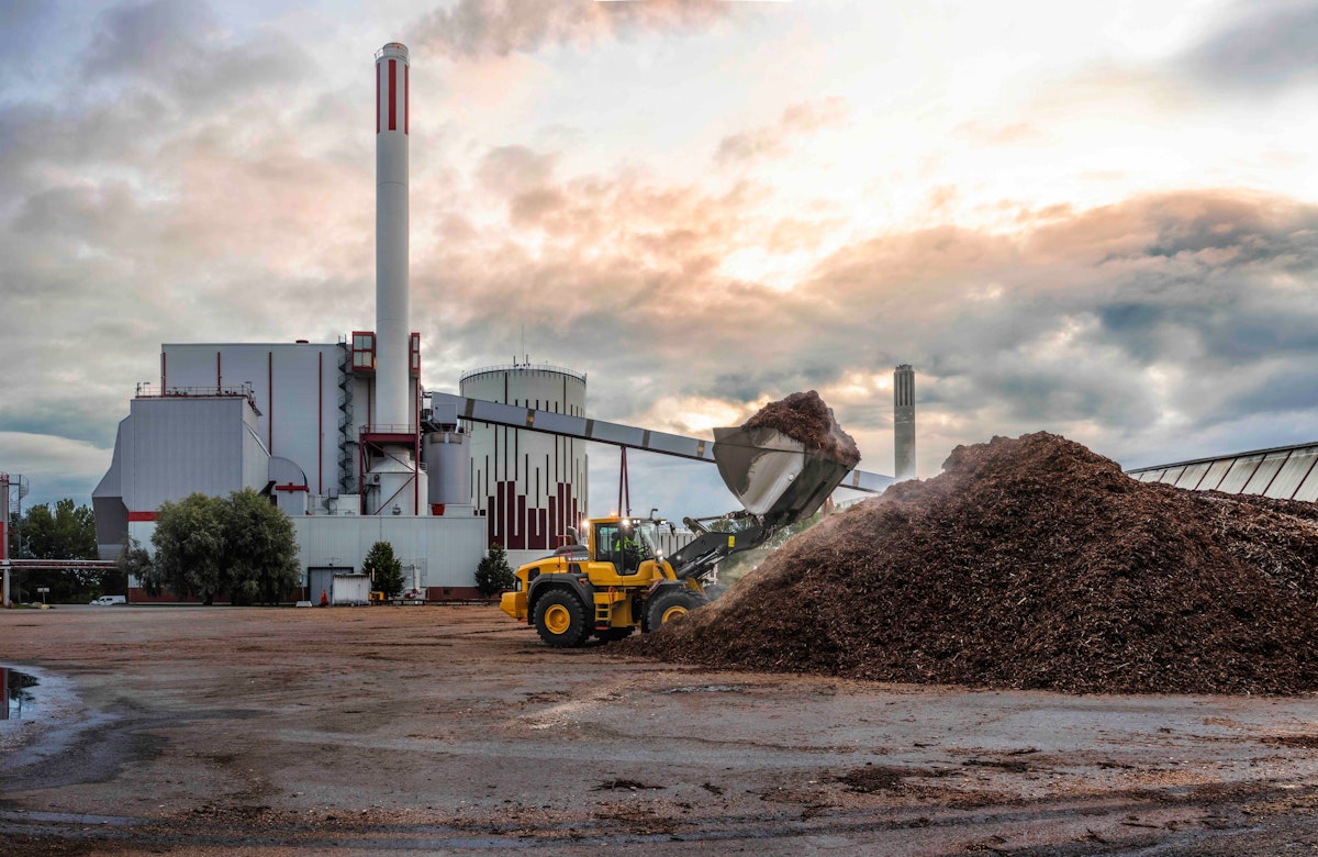 Volvo launches L110H, L120H wheel loaders | Equipment World